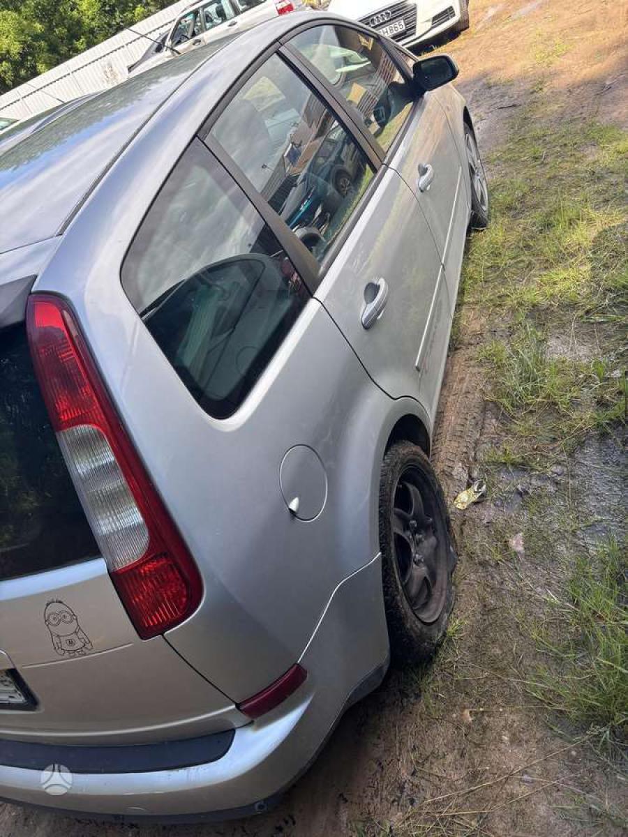 Pelēks Ford C-Max 2006 Kauņa, ar dzinēja tilpumu 1.60 L un nobraukumu 206 tūkst. km par 350 €, foto 6 vietnē AUTOMOTO.COM.LV