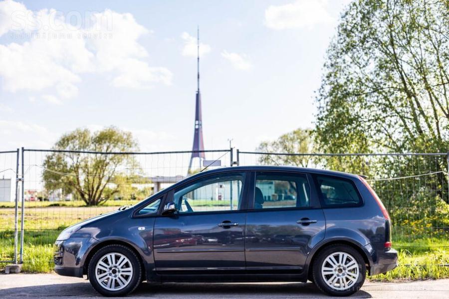 Grey Ford C-Max 2007 in Riga, with an engine capacity of 1.60 L and mileage of 260 thousand km for 2590 €, photo 4 on AUTOMOTO.COM.LV
