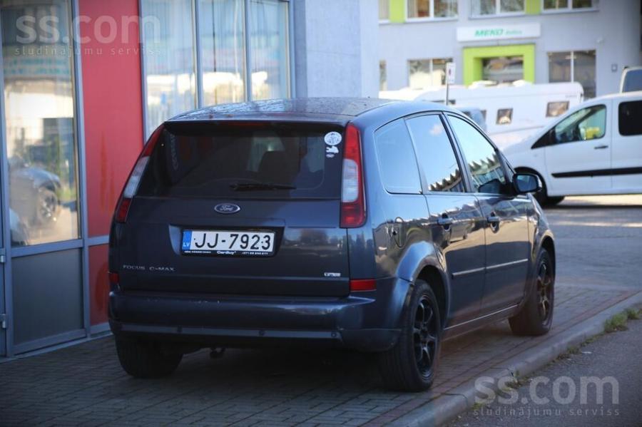 Grey Ford C-Max 2007 in Riga, with an engine capacity of 2.00 L and mileage of 363 thousand km for 1695 €, photo 7 on AUTOMOTO.COM.LV