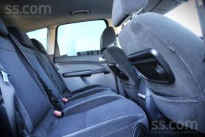 Grey Ford C-Max 2007 in Riga, with an engine capacity of 2.00 L and mileage of 363 thousand km for 1695 €, photo 16 on AUTOMOTO.COM.LV
