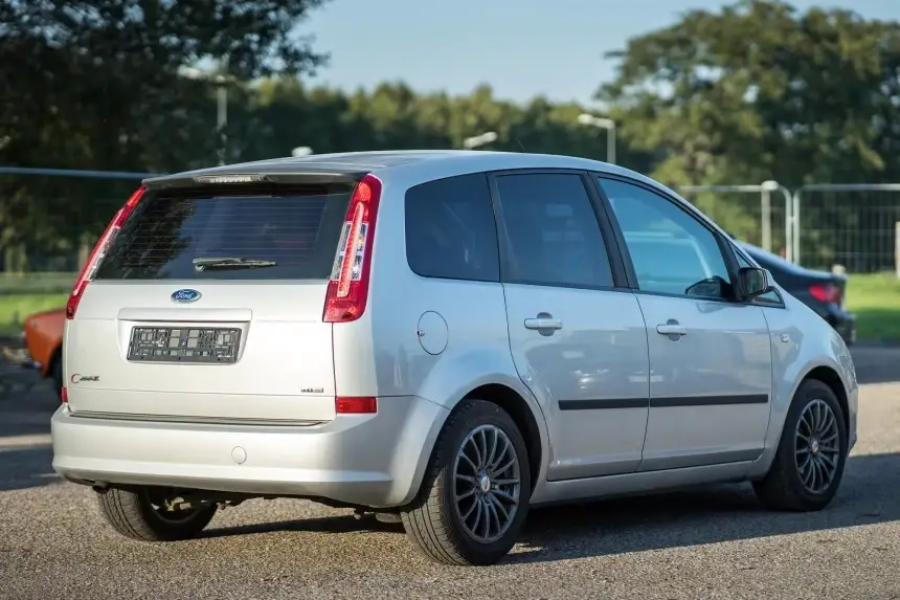 Pelēks Ford C-Max 2009 Liepāja, ar dzinēja tilpumu 1.80 L un nobraukumu 233 tūkst. km par 4150 €, foto 6 vietnē AUTOMOTO.COM.LV