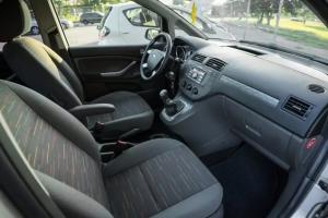 Pelēks Ford C-Max 2009 Liepāja, ar dzinēja tilpumu 1.80 L un nobraukumu 233 tūkst. km par 4150 €, foto 24 vietnē AUTOMOTO.COM.LV