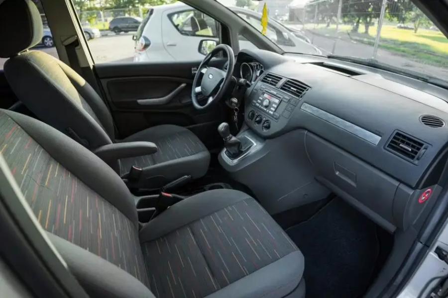 Pelēks Ford C-Max 2009 Liepāja, ar dzinēja tilpumu 1.80 L un nobraukumu 233 tūkst. km par 4150 €, foto 24 vietnē AUTOMOTO.COM.LV