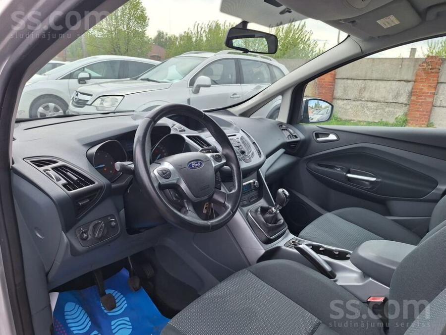 Grey Ford C-Max 2010 in Daugavpils, with an engine capacity of 1.60 L and mileage of 0 thousand km for 4450 €, photo 10 on AUTOMOTO.COM.LV