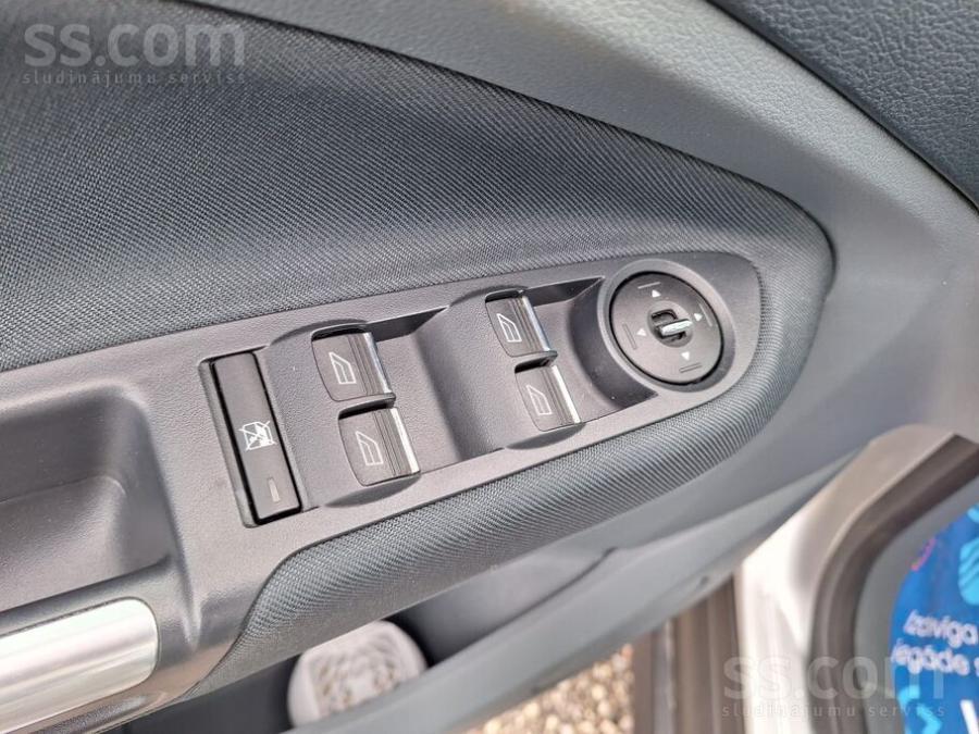 Grey Ford C-Max 2010 in Daugavpils, with an engine capacity of 1.60 L and mileage of 0 thousand km for 4450 €, photo 11 on AUTOMOTO.COM.LV