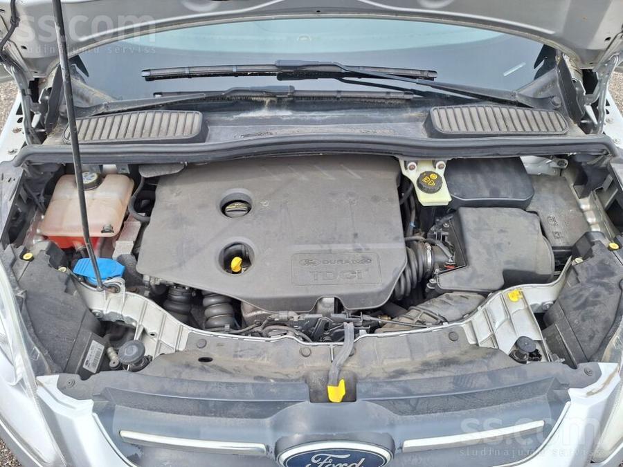 Grey Ford C-Max 2010 in Daugavpils, with an engine capacity of 1.60 L and mileage of 0 thousand km for 4450 €, photo 20 on AUTOMOTO.COM.LV