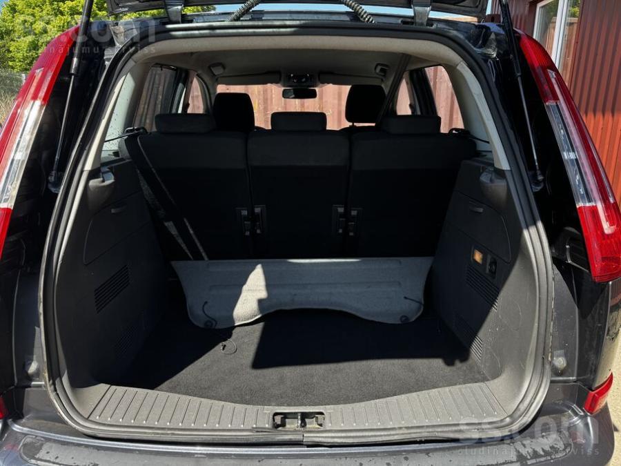 Pelēks Ford C-Max 2010 Liepāja, ar dzinēja tilpumu 1.80 L un nobraukumu 204 tūkst. km par 3450 €, foto 15 vietnē AUTOMOTO.COM.LV