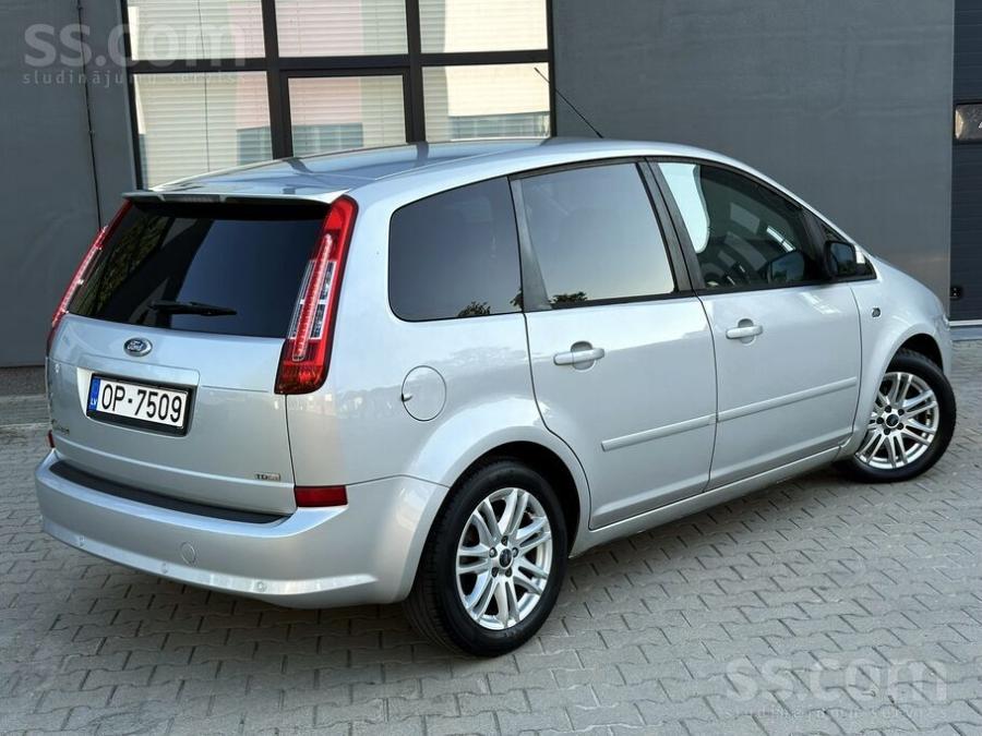 Grey Ford C-Max 2010 in Riga, with an engine capacity of 1.60 L and mileage of 216 thousand km for 3300 €, photo 6 on AUTOMOTO.COM.LV