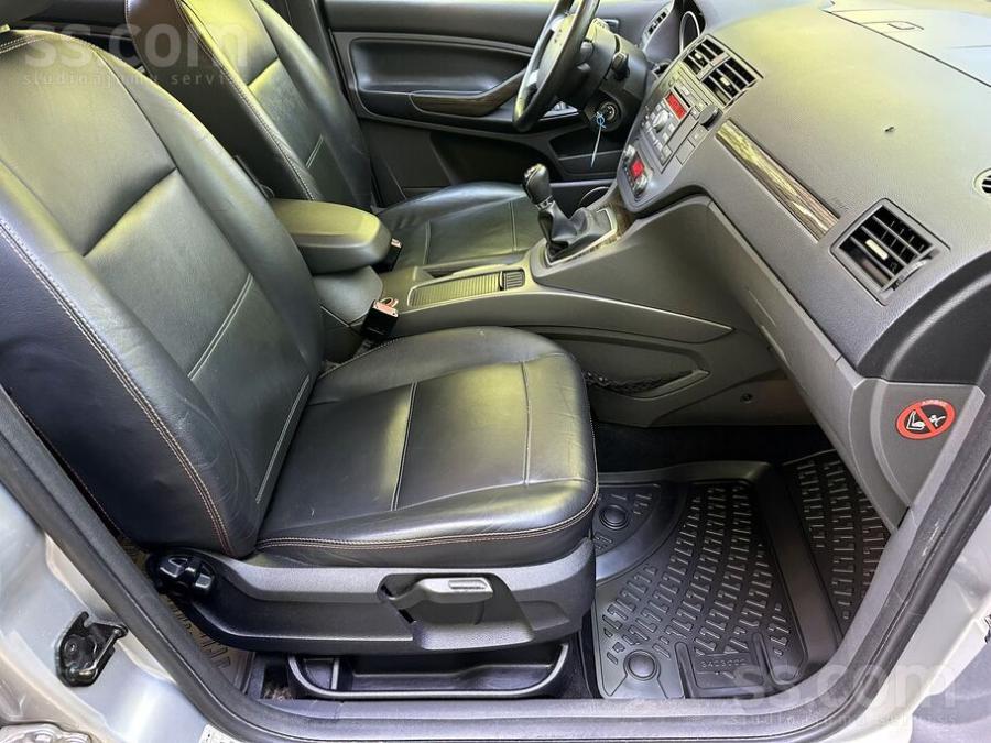 Grey Ford C-Max 2010 in Riga, with an engine capacity of 1.60 L and mileage of 216 thousand km for 3300 €, photo 12 on AUTOMOTO.COM.LV
