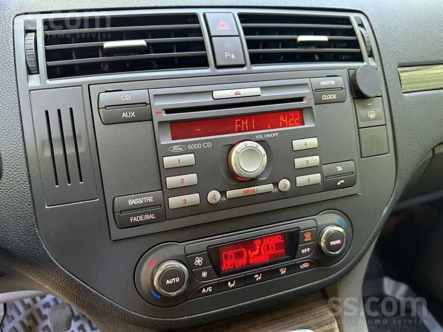 Grey Ford C-Max 2010 in Riga, with an engine capacity of 1.60 L and mileage of 216 thousand km for 3300 €, photo 14 on AUTOMOTO.COM.LV