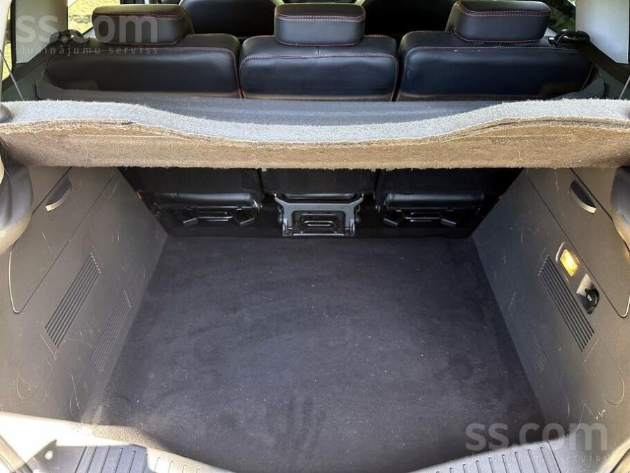 Grey Ford C-Max 2010 in Riga, with an engine capacity of 1.60 L and mileage of 216 thousand km for 3300 €, photo 18 on AUTOMOTO.COM.LV