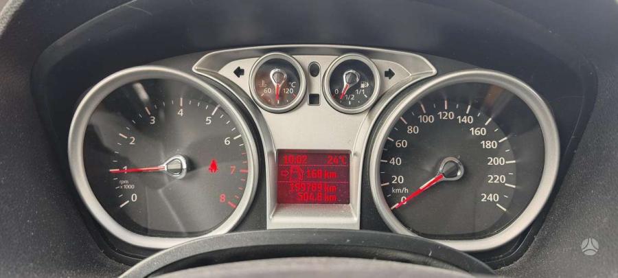 Grey Ford C-Max 2010 in Utena, with an engine capacity of 1.60 L and mileage of 200 thousand km for 2350 €, photo 17 on AUTOMOTO.COM.LV