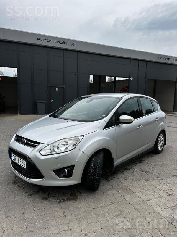 Grey Ford C-Max 2010 in Liepaja, with an engine capacity of 1.60 L and mileage of 326 thousand km for 3445 €, photo 3 on AUTOMOTO.COM.LV