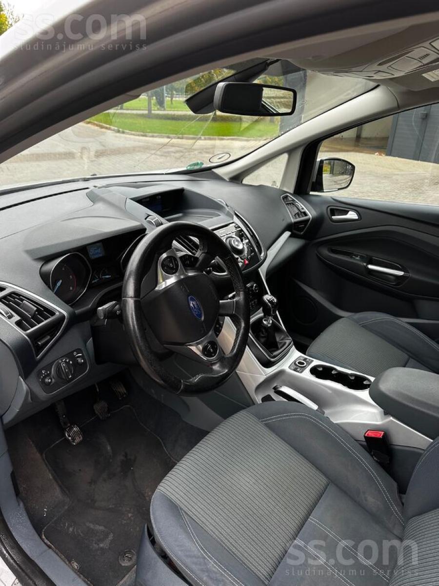 Grey Ford C-Max 2010 in Liepaja, with an engine capacity of 1.60 L and mileage of 326 thousand km for 3445 €, photo 13 on AUTOMOTO.COM.LV