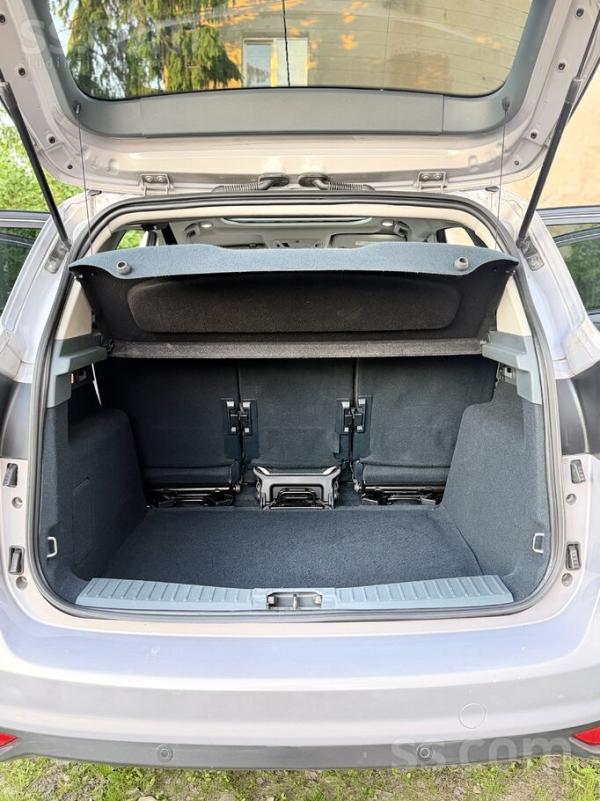 Pelēks Ford C-Max 2011 Rīga, ar dzinēja tilpumu 2.00 L un nobraukumu 245 tūkst. km par 3500 €, foto 8 vietnē AUTOMOTO.COM.LV