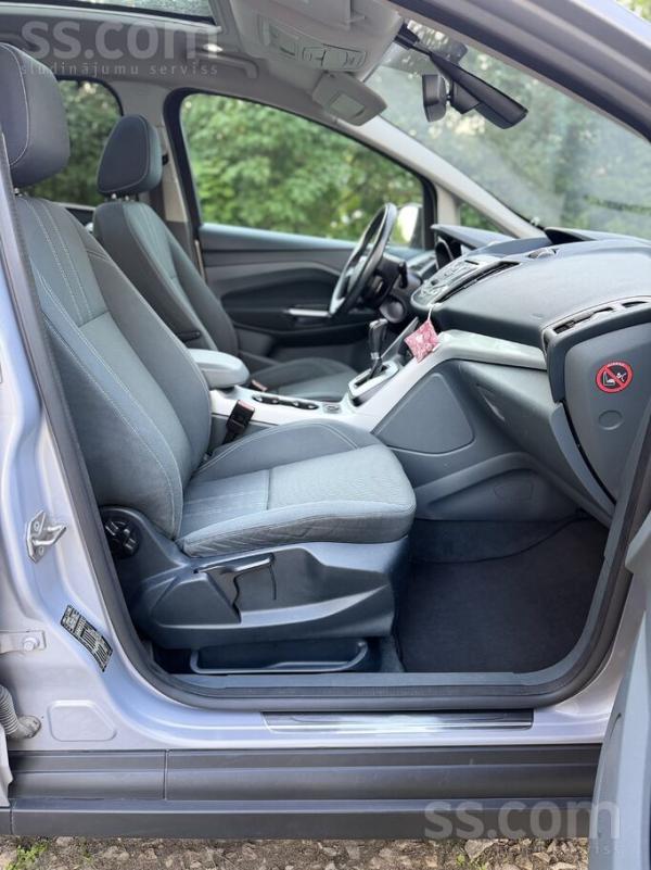Pelēks Ford C-Max 2011 Rīga, ar dzinēja tilpumu 2.00 L un nobraukumu 245 tūkst. km par 3500 €, foto 10 vietnē AUTOMOTO.COM.LV