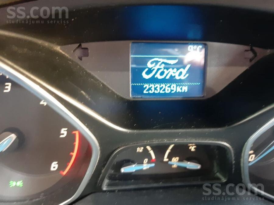 Pelēks Ford C-Max 2011 Daugavpils, ar dzinēja tilpumu 1.60 L un nobraukumu 0 tūkst. km par 3700 €, foto 16 vietnē AUTOMOTO.COM.LV