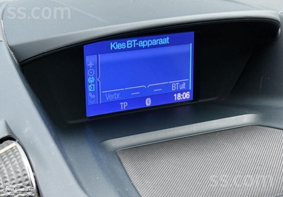 Grey Ford C-Max 2011 in Riga, with an engine capacity of 1.60 L and mileage of 177 thousand km for 5900 €, photo 19 on AUTOMOTO.COM.LV