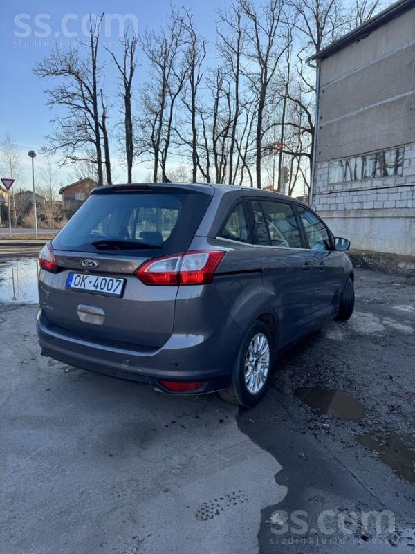 Pelēks Ford C-Max 2012 Bauska, ar dzinēja tilpumu 2.00 L un nobraukumu 272 tūkst. km par 4950 €, foto 3 vietnē AUTOMOTO.COM.LV