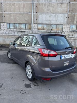 Grey Ford C-Max 2012 in Bauska, with an engine capacity of 2.00 L and mileage of 272 thousand km for 4950 €, photo 5 on AUTOMOTO.COM.LV