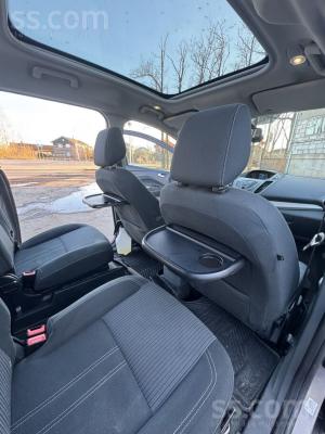 Grey Ford C-Max 2012 in Bauska, with an engine capacity of 2.00 L and mileage of 272 thousand km for 4950 €, photo 12 on AUTOMOTO.COM.LV