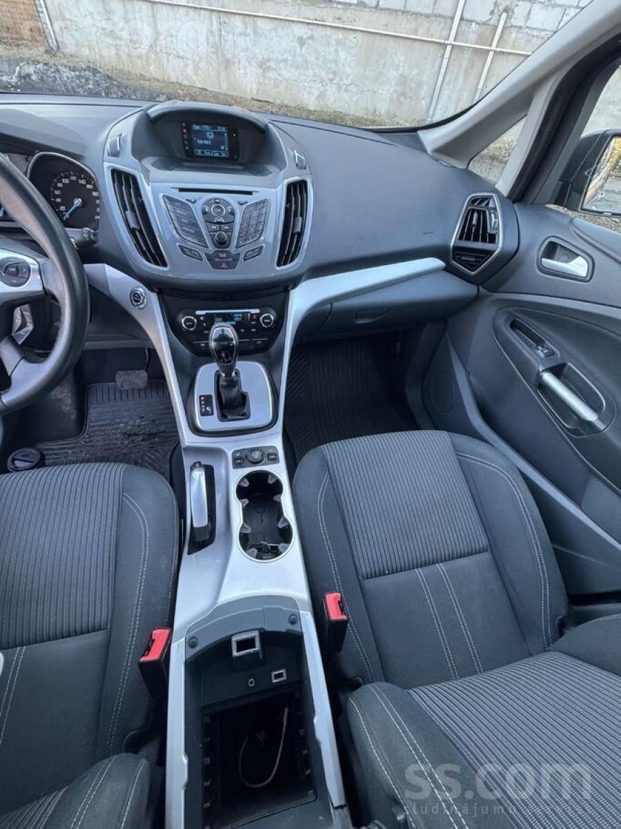 Grey Ford C-Max 2012 in Bauska, with an engine capacity of 2.00 L and mileage of 272 thousand km for 4950 €, photo 16 on AUTOMOTO.COM.LV