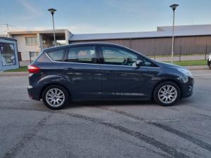 Grey Ford C-Max 2012 in Riga, with an engine capacity of 1.60 L and mileage of 254 thousand km for 5570 €, photo 5 on AUTOMOTO.COM.LV