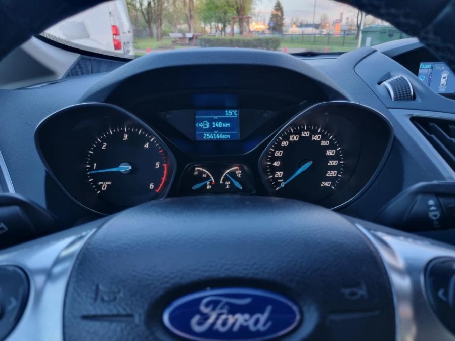 Grey Ford C-Max 2012 in Riga, with an engine capacity of 1.60 L and mileage of 254 thousand km for 5570 €, photo 13 on AUTOMOTO.COM.LV