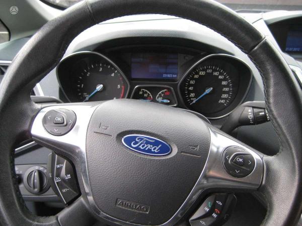 Grey Ford C-Max 2012 in Klaipeda, with an engine capacity of 2.00 L and mileage of 320 thousand km for 3500 €, photo 9 on AUTOMOTO.COM.LV