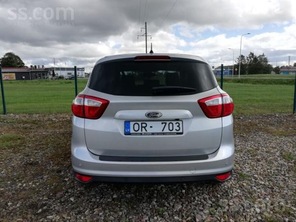 Grey Ford C-Max 2012 in Saldus, with an engine capacity of 1.60 L and mileage of 139 thousand km for 5700 €, photo 7 on AUTOMOTO.COM.LV