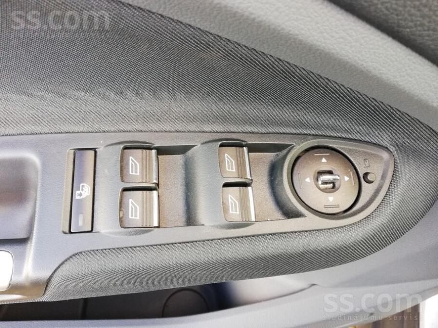Grey Ford C-Max 2012 in Saldus, with an engine capacity of 1.60 L and mileage of 139 thousand km for 5700 €, photo 16 on AUTOMOTO.COM.LV