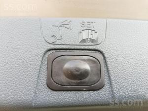 Grey Ford C-Max 2012 in Saldus, with an engine capacity of 1.60 L and mileage of 139 thousand km for 5700 €, photo 22 on AUTOMOTO.COM.LV