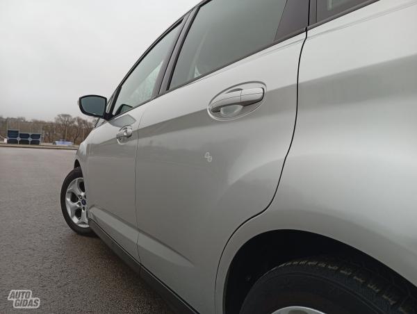 Pelēks Ford C-Max 2013 Viļņa, ar dzinēja tilpumu 1.60 L un nobraukumu 160 tūkst. km par 3500 €, foto 9 vietnē AUTOMOTO.COM.LV