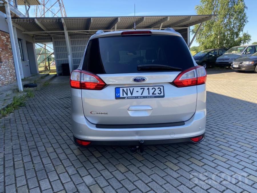 Pelēks Ford C-Max 2014 Talsi, ar dzinēja tilpumu 1.60 L un nobraukumu 248 tūkst. km par 6200 €, foto 24 vietnē AUTOMOTO.COM.LV