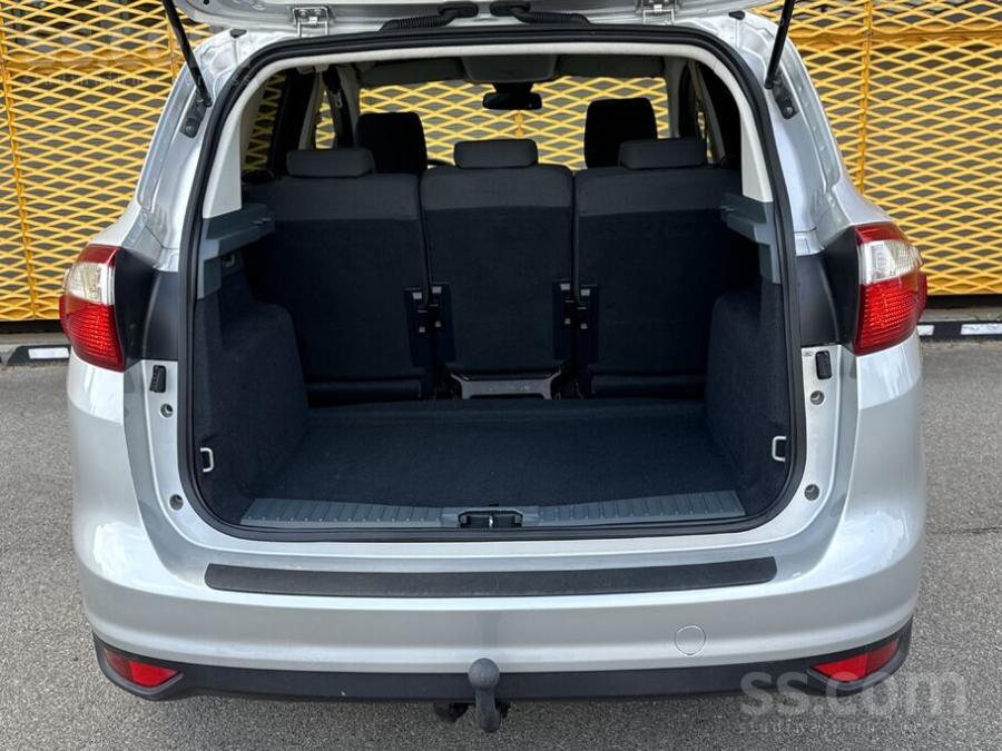 Pelēks Ford C-Max 2014 Ogre, ar dzinēja tilpumu 1.60 L un nobraukumu 71 tūkst. km par 6350 €, foto 13 vietnē AUTOMOTO.COM.LV