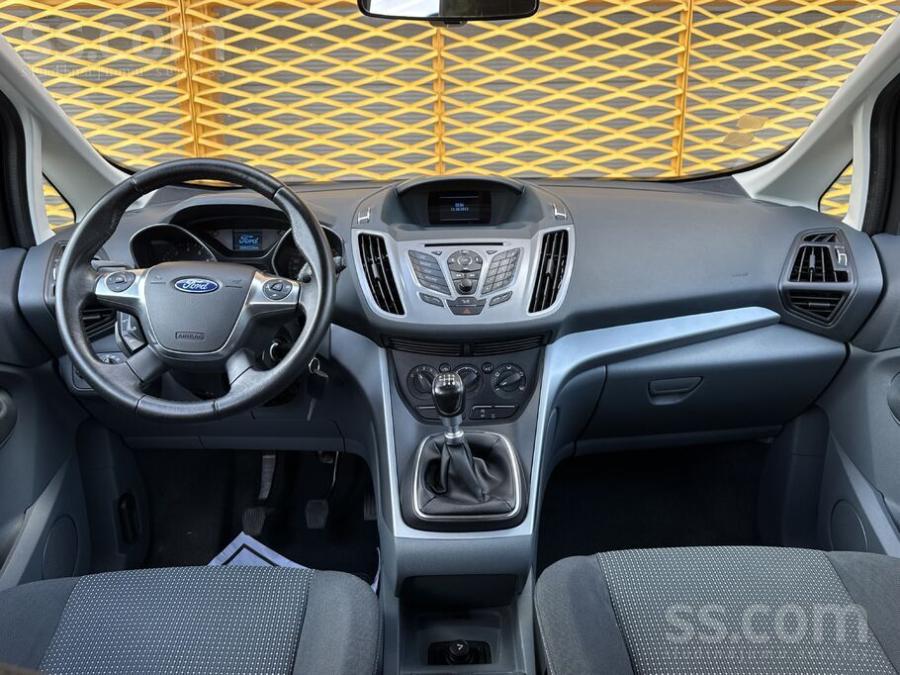 Pelēks Ford C-Max 2014 Ogre, ar dzinēja tilpumu 1.60 L un nobraukumu 71 tūkst. km par 6350 €, foto 18 vietnē AUTOMOTO.COM.LV