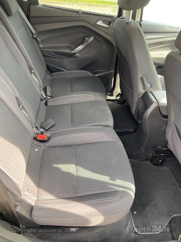 Pelēks Ford C-Max 2015 Tartu, ar dzinēja tilpumu 1.50 L un nobraukumu 231 tūkst. km par 6990 €, foto 10 vietnē AUTOMOTO.COM.LV