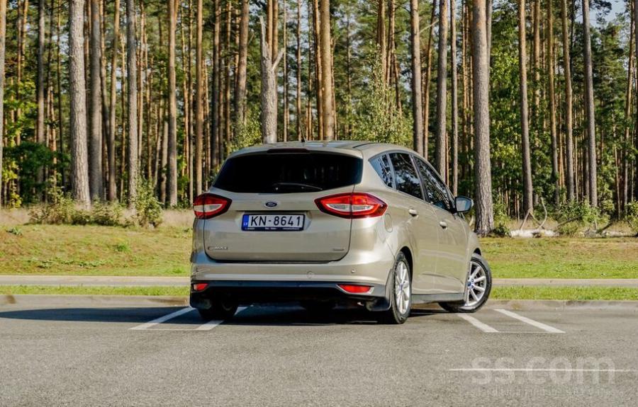 Pelēks Ford C-Max 2016 Rīga, ar dzinēja tilpumu 1.00 L un nobraukumu 206 tūkst. km par 3490 €, foto 6 vietnē AUTOMOTO.COM.LV