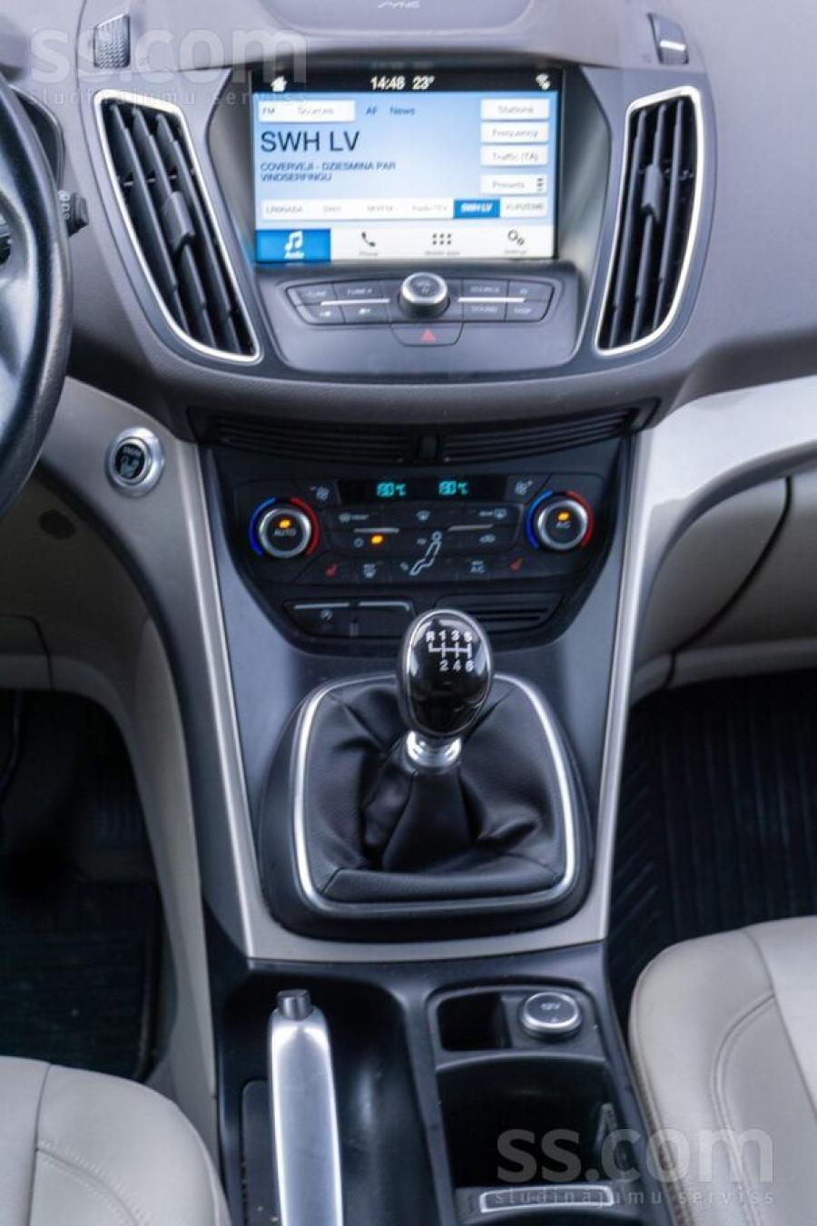 Pelēks Ford C-Max 2016 Rīga, ar dzinēja tilpumu 1.00 L un nobraukumu 206 tūkst. km par 3490 €, foto 13 vietnē AUTOMOTO.COM.LV