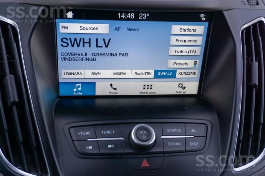 Pelēks Ford C-Max 2016 Rīga, ar dzinēja tilpumu 1.00 L un nobraukumu 206 tūkst. km par 3490 €, foto 17 vietnē AUTOMOTO.COM.LV