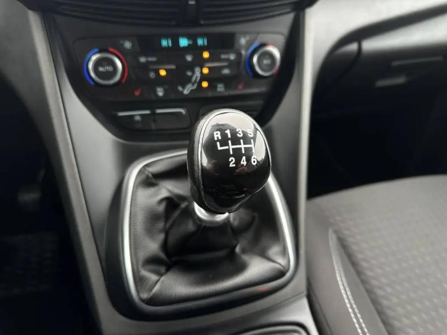 Grey Ford C-Max 2017 in Riga, with an engine capacity of 1.00 L and mileage of 130 thousand km for 6600 €, photo 14 on AUTOMOTO.COM.LV