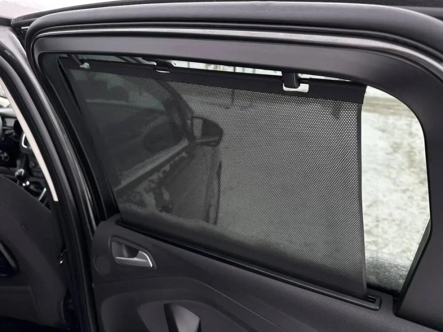 Grey Ford C-Max 2017 in Riga, with an engine capacity of 1.00 L and mileage of 130 thousand km for 6600 €, photo 25 on AUTOMOTO.COM.LV