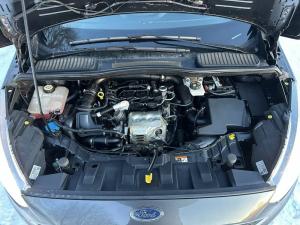 Grey Ford C-Max 2017 in Riga, with an engine capacity of 1.00 L and mileage of 130 thousand km for 6600 €, photo 36 on AUTOMOTO.COM.LV