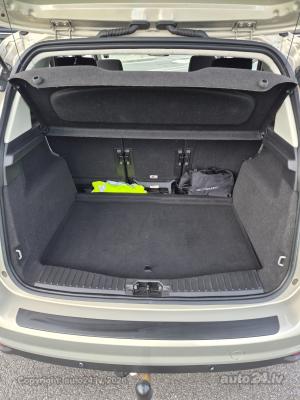 Pelēks Ford C-Max 2017 Tallina, ar dzinēja tilpumu 1.00 L un nobraukumu 177 tūkst. km par 6000 €, foto 13 vietnē AUTOMOTO.COM.LV