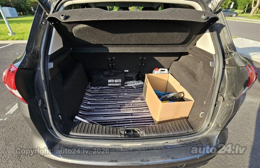 Pelēks Ford C-Max 2019 Pērnava, ar dzinēja tilpumu 1.50 L un nobraukumu 70 tūkst. km par 11500 €, foto 10 vietnē AUTOMOTO.COM.LV