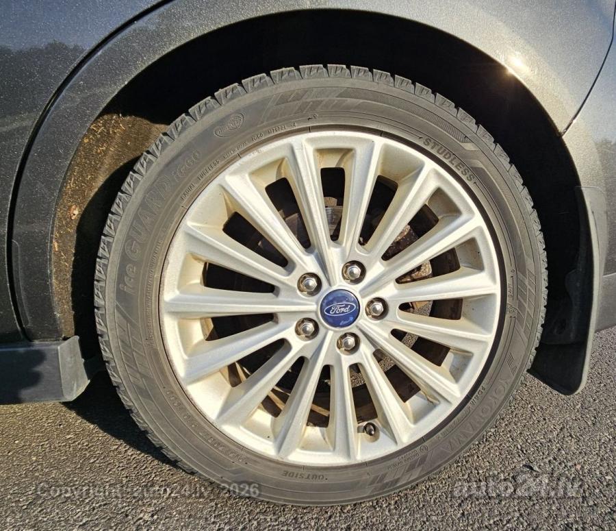 Pelēks Ford C-Max 2019 Pērnava, ar dzinēja tilpumu 1.50 L un nobraukumu 70 tūkst. km par 11500 €, foto 11 vietnē AUTOMOTO.COM.LV