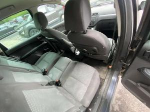 Pelēks Ford C-Max 2003 Viļņa, ar dzinēja tilpumu 2.00 L un nobraukumu 336 tūkst. km par 500 €, foto 9 vietnē AUTOMOTO.COM.LV