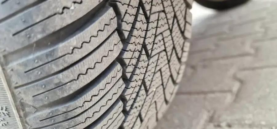 Pelēks Ford C-Max 2004 Valmiera, ar dzinēja tilpumu 1.60 L un nobraukumu 347 tūkst. km par 1100 €, foto 12 vietnē AUTOMOTO.COM.LV