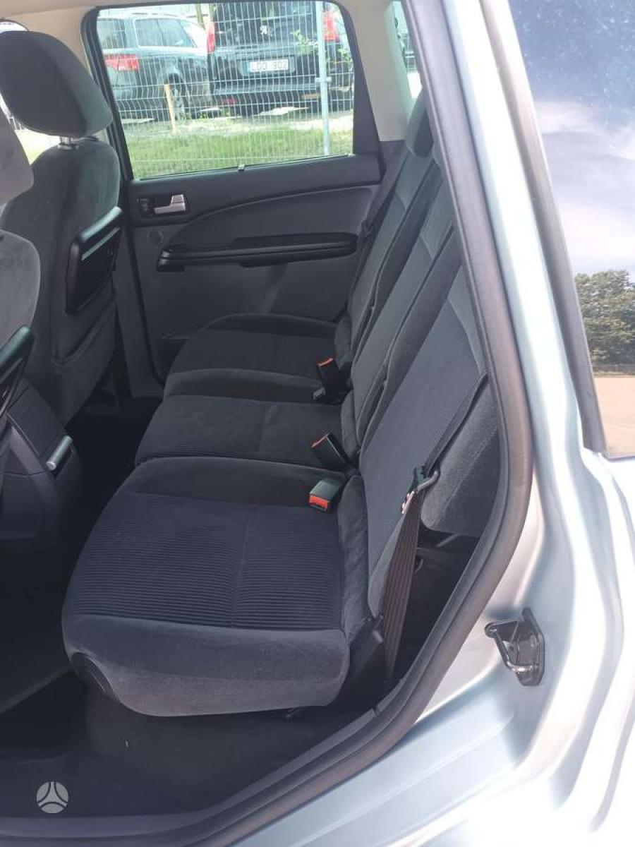Grey Ford C-Max 2004 in Marijampole, with an engine capacity of 2.00 L and mileage of 284 thousand km for 1799 €, photo 12 on AUTOMOTO.COM.LV