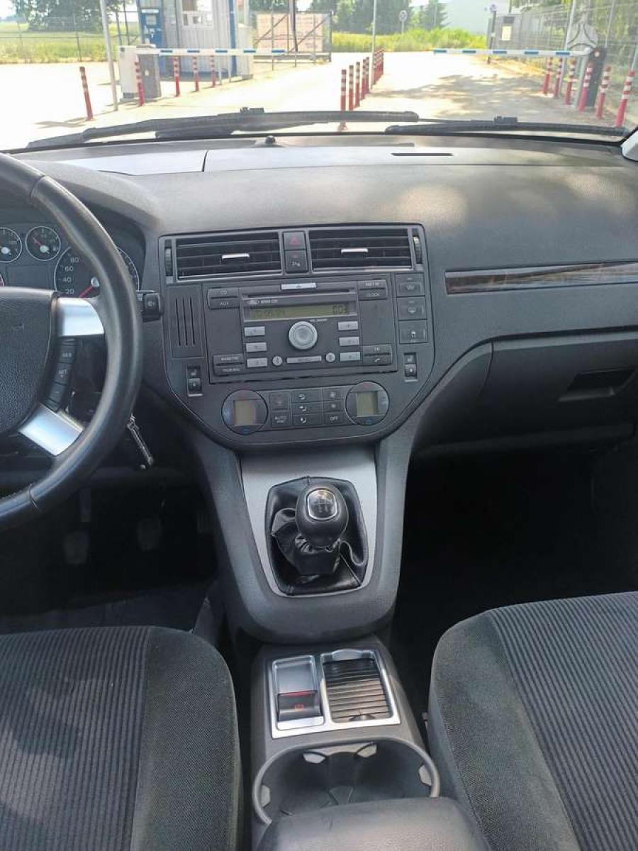 Grey Ford C-Max 2004 in Marijampole, with an engine capacity of 2.00 L and mileage of 284 thousand km for 1799 €, photo 13 on AUTOMOTO.COM.LV